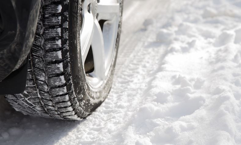 Squamish RCMP check 1,000 cars for winter tires - The Squamish Reporter