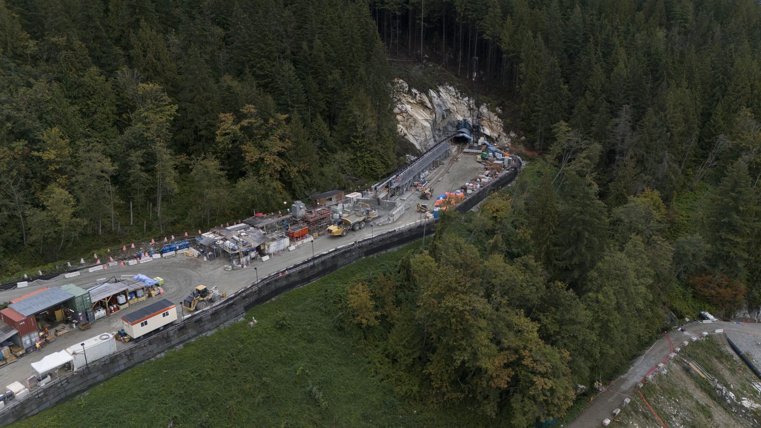 More than 1,800 sign letters demand halt to FortisBC pipeline over ...